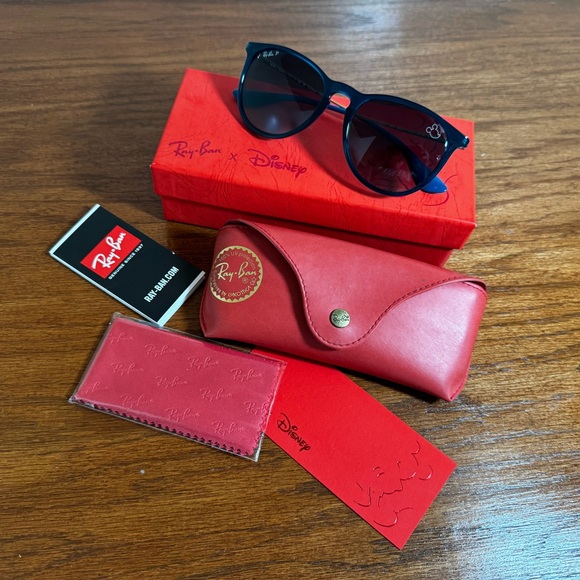 Ray-Ban | Accessories | Rb471 Erika Disneys Special Edition Mickey ...